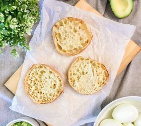 Smashed Avocado and Egg on English Muffins Recipe | Foodtalk