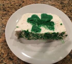Delicious Hidden Shamrock Cake | Foodtalk