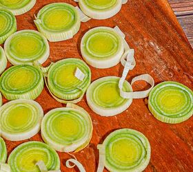 How to Dehydrate Leeks | Foodtalk