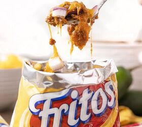 No Plate Needed When You Make Walking Frito Pie | Foodtalk