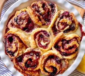 Lemon Berry Cinnamon Rolls | Foodtalk