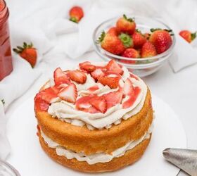 Strawberry Shortcake With Chantilly Cream Filling | Foodtalk