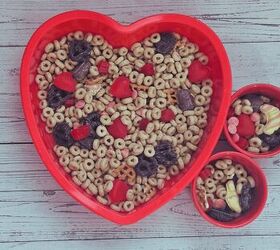 No Bake Valentine Snack Mix Recipe | Foodtalk
