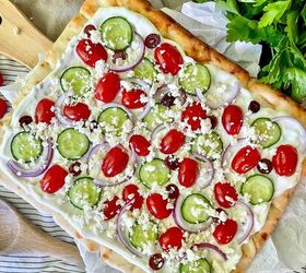 Easy Greek Veggie “Pizza” | Foodtalk