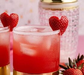 Strawberries and Cream Martini | Foodtalk