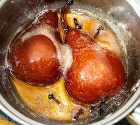 Stewed Bosc Pears With Clove and Vanilla for Yogurt Bowls | Foodtalk