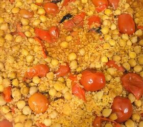 Baked Harissa Bulgur Wheat With Red Pepper, Tomatoes + Chickpeas | Foodtalk