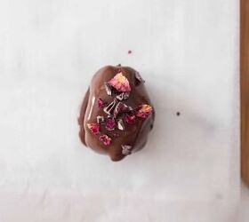 Strawberry Cheesecake Stuffed Chocolate Covered Dates | Foodtalk