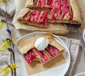 Rhubarb Galette With Almond Frangipane and Flaky Butter Crust | Foodtalk